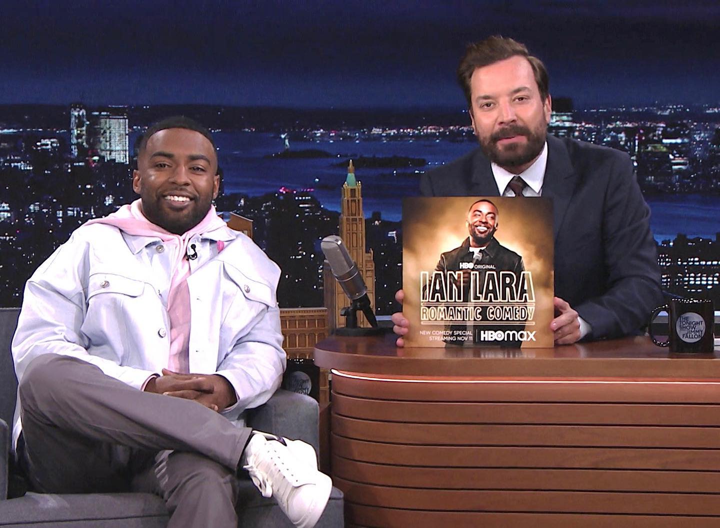 Stand-up Ian Lara is a Hit in HBOs ‘Romantic Comedy’ - Latin Heat